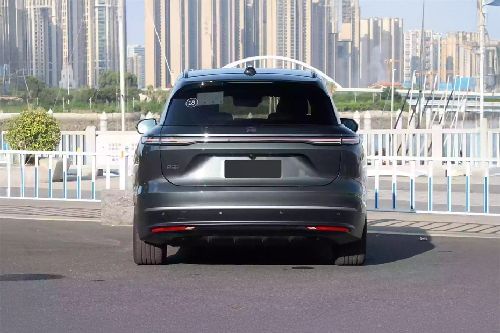 Which is Better? NIO ES8 or Toyota bZ4X | Full Comparison